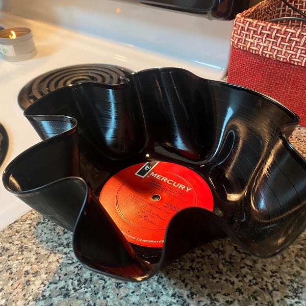 Vinyl Record Bowls Handmade From Vintage Upcycled Vinyl Records ...