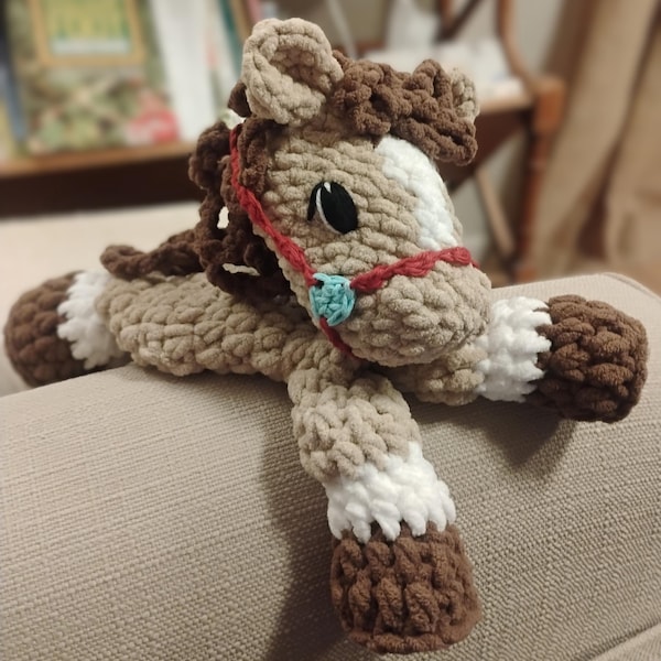 Paylin the Pony SNUGGLER Crochet Pattern | No Sew Low Sew Crochet ...