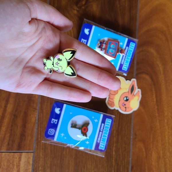 Chibiformer Bumblebee & Ratchet Hard Enamel Pin Transformers, Autobot ...