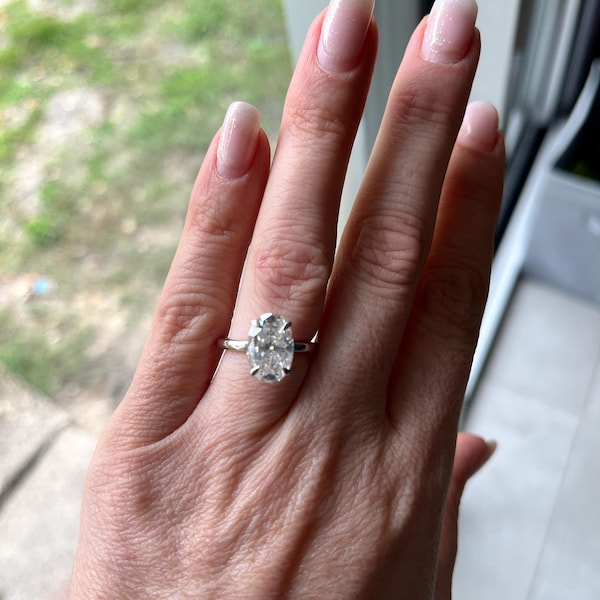 Meghan Markle Replica, Cushion Cut Lab Grown Diamond Engagement Ring, Three Stone Ring, 14K ...