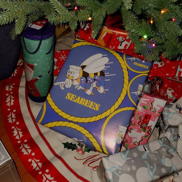 Female Combat Veteran Seabee Stencil T-shirt, Military Veteran Tee ...