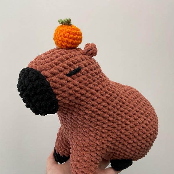 Sitting Capybara Crochet Pattern. Capybara With Top Hat and Bow Tie for ...