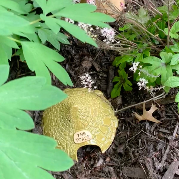 Handmade/toad Hotel/toad Inn/ Toad Home/toad Abode/toad Hut/ceramic ...