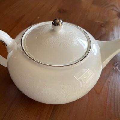 American Limoges Lyric KS-384 22k Gold 2 Dinner Plates 9 1/4 Made in ...