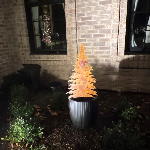 Metal Rustic Hemlock Christmas Tree Yard Art- Garden Decoration Winter ...