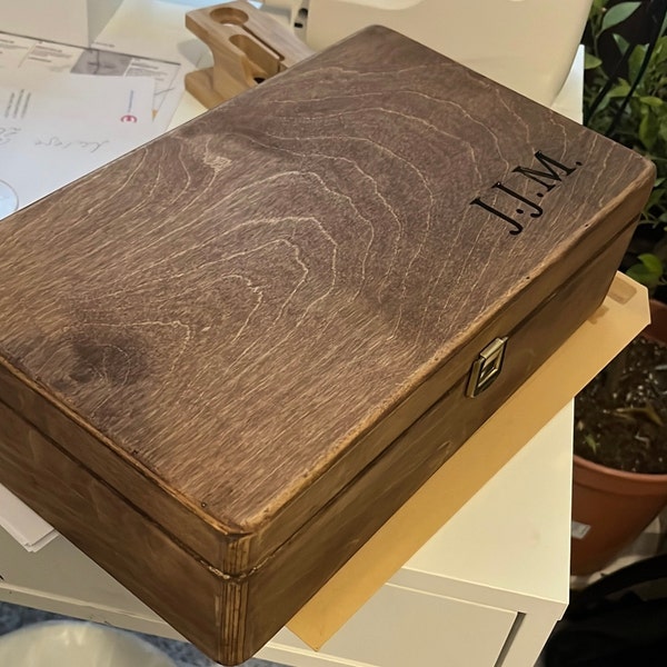 Carved Initials Wooden Keepsake Box - Personalised Memory Box ...
