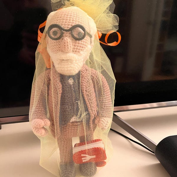 Sigmund Freud Amigurumi Bookshelf Decor, Handknitted Academician Doll ...