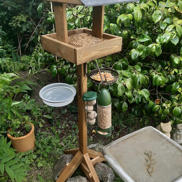 Bird Feeding Station Wooden Bird Table Slate Roof Wild Garden Bird Bath ...