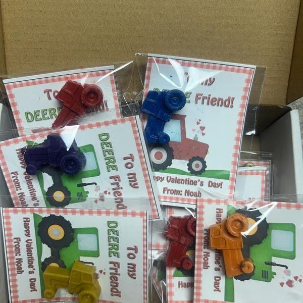 Farm Tractor Themed Coloring Party Favors , Personalized Crayons, Pig ...