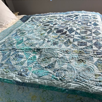 High Tide Quilt Pattern, PDF, Storm at Sea Variation, Tonga Scuba by Timeless Treasures - Etsy