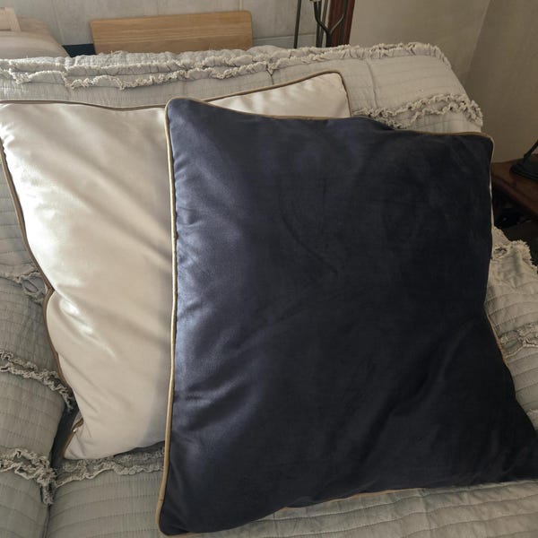Solid Color Velvet Pillow With Piping * Velvet Lumbar Throw Pillow ...