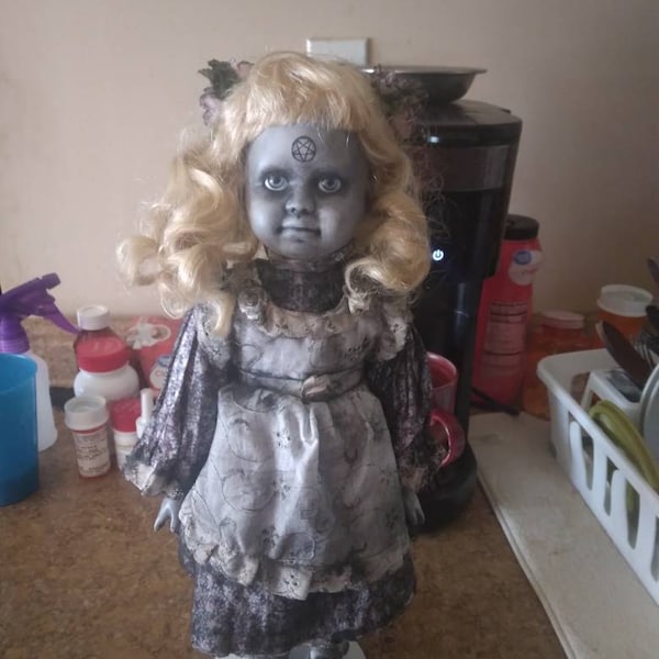 Odd Old Fashioned Doll With Wonky Eyes Spooky Doll Weird Doll Macabre ...