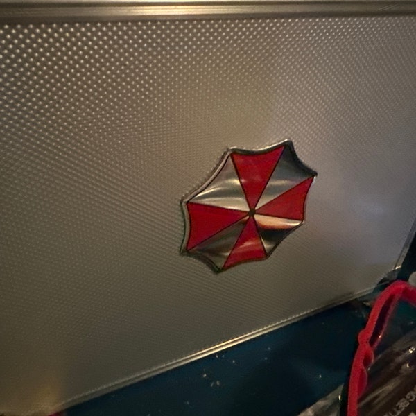 Umbrella Suitcase T Virus Vial Display Case Cosplay Resident Evil Prop ...