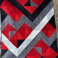 Pathways 2023 Queen Grey-blue Colourway Quilt Pattern, Contemporary ...