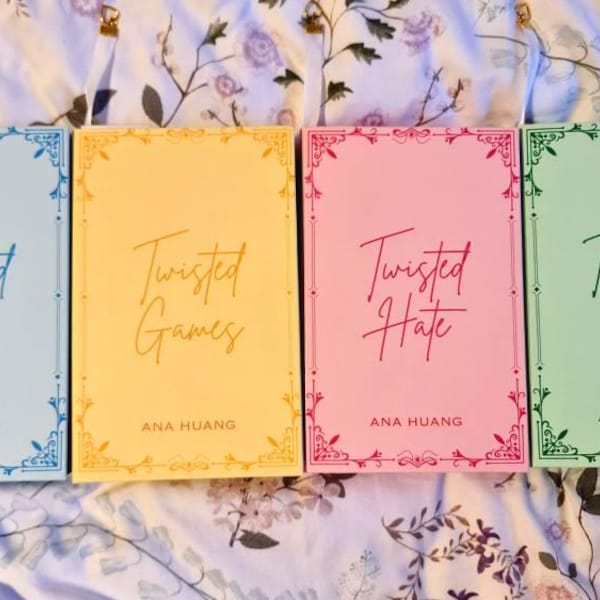 The Inheritance Games Trilogy Jennifer Lynn Barnes Bookcloth Painted ...