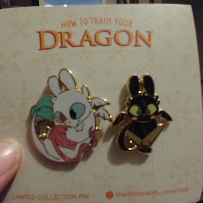 Yin and Yang Hard Enamel Pin, HTTYD, Nightfurry and Lightfurry, Gold ...