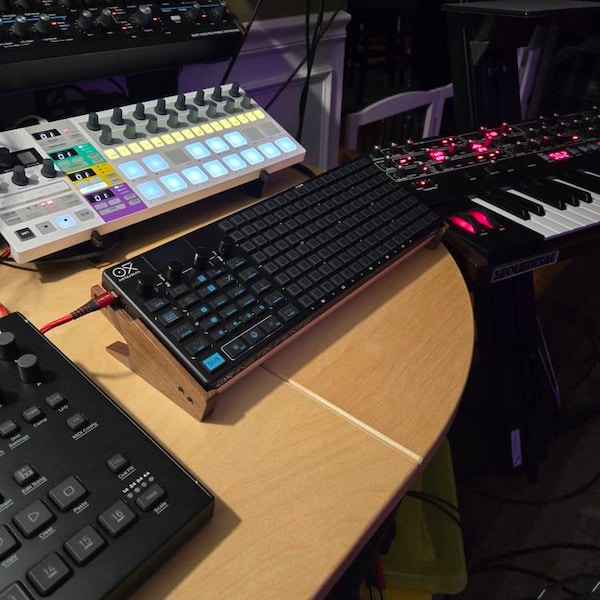 Moog Mount in Walnut for 5 Synthesizer Modules - Perfect for DFAM ...