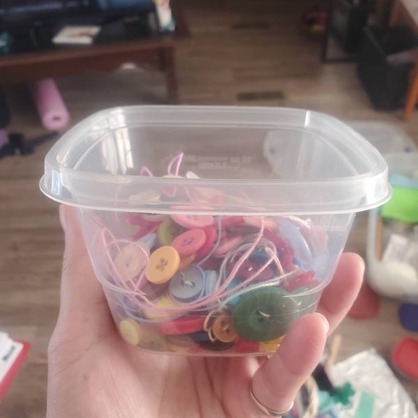 200 Button Rainbow Mix, All Colors, Assorted Sizes and Shapes, Sewing ...