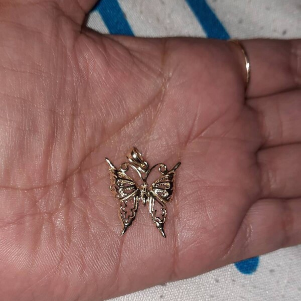 Gold Butterfly Necklace - Etsy