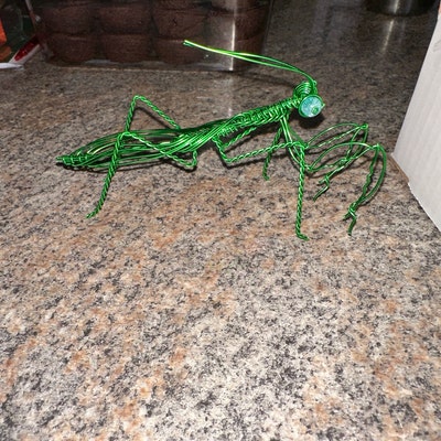 Praying Mantis Wire Sculpture - Etsy