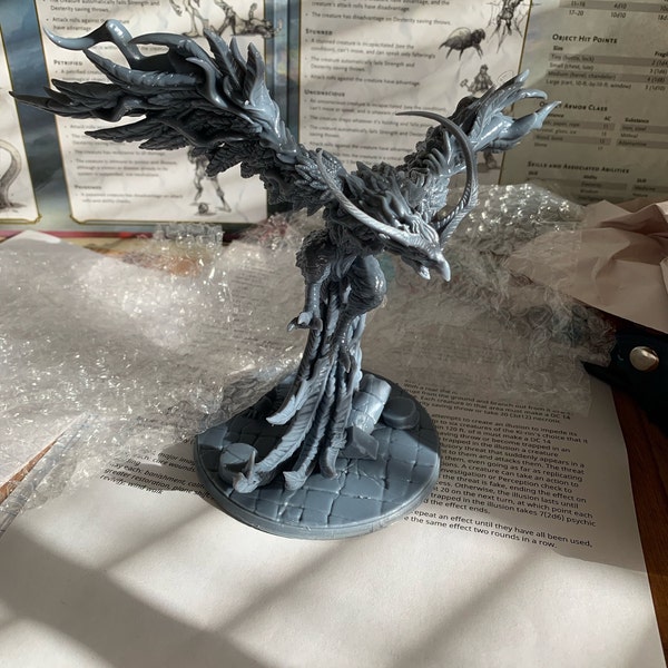 Phoenix Rider Miniature: Gryphon Boss Mount - Artisan Guild Dnd ...