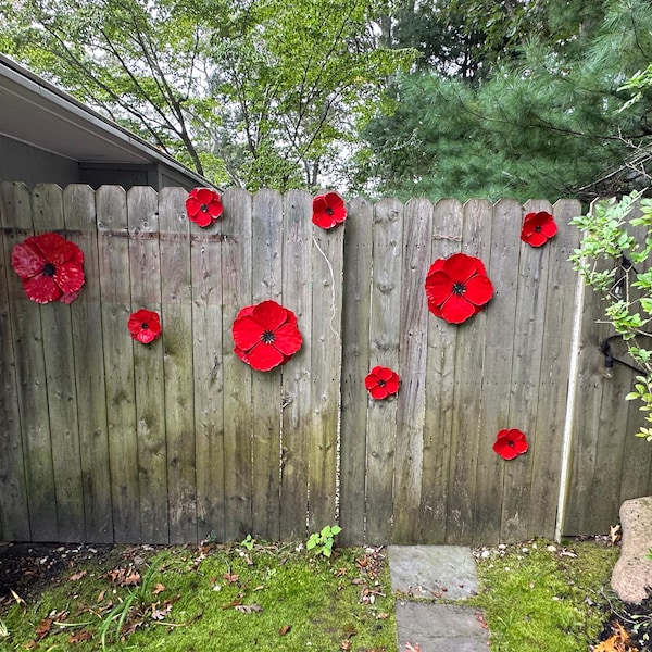 Red Metal Poppy Wall Art: Set of 3 Steel Flowers, Garden Decor - Etsy