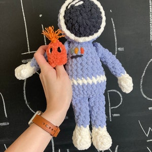 Apollo Astronaut 12 Astronaut Alien Finger Puppets - Etsy