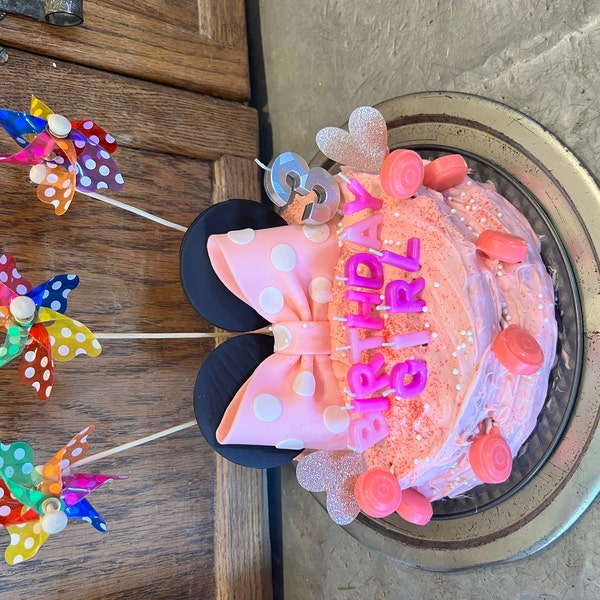 Edible Fondant Bow and Ears Cake Topper, Bow Topper. - Etsy