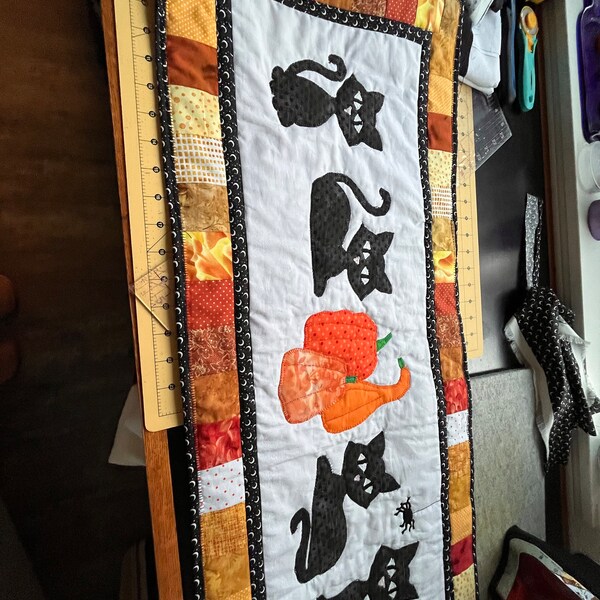 Autumn Cats Table Runner or Wall Hanging Pattern - Etsy