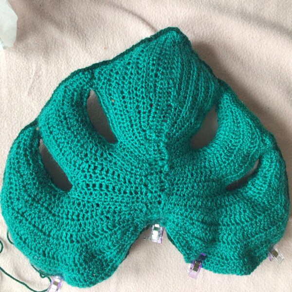 Crochet Polka Dot Begonia Plant Pattern Photo Tutorial Crochet Plant ...