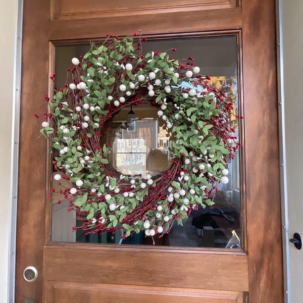 26inch Wreath 26-inch Frosted Pinecone and Eucalyptus Winter Wreath ...