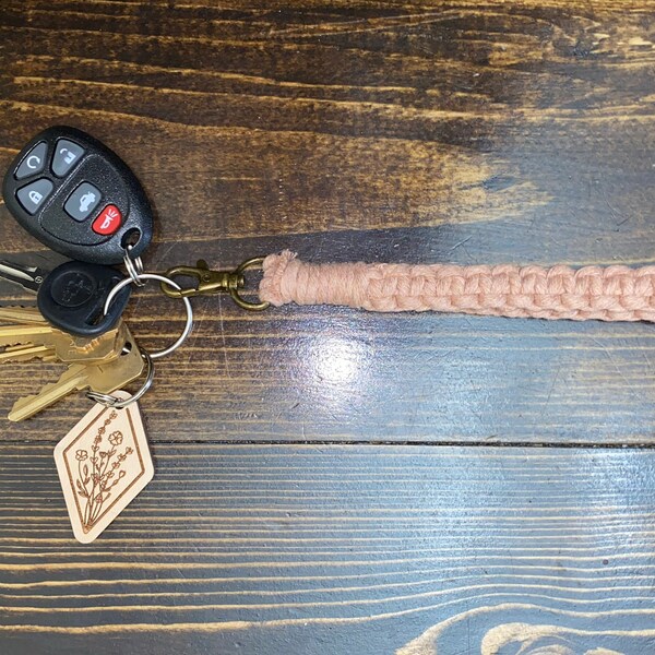 Wildflower Wood Keychain - Chic Flower Design, Wood Art, Lavender ...