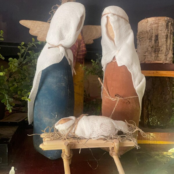 Nativity Sitters Primitive Folk Art Rustic Christmas Decoration Hand ...