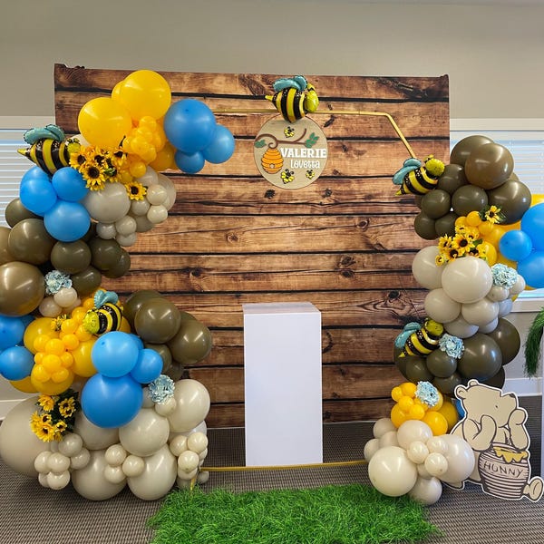 Personalized Blue Chinoiserie Foam Board Arch Set, Miss to Mrs Backdrop ...