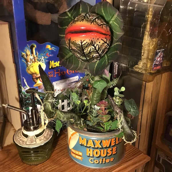Deluxe Baby Audrey II Replica Prop Display From "little Shop of Horrors ...