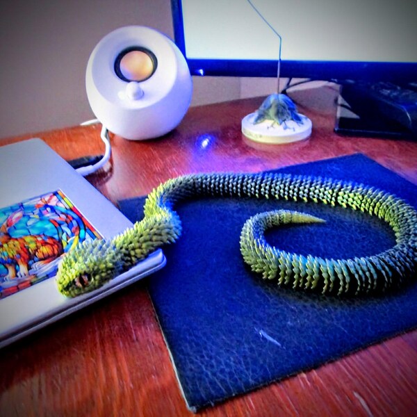 Articulated 3D Printed Godzilla Toy–poseable Kaiju Desk Model Two Sizes ...