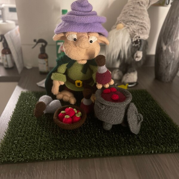 Poison Dwarf - Amigurumi Crochet Pattern From Dinegurumi - Direct ...