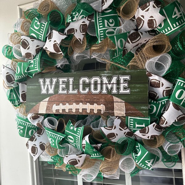 Welcome Wolf Wreath - Etsy