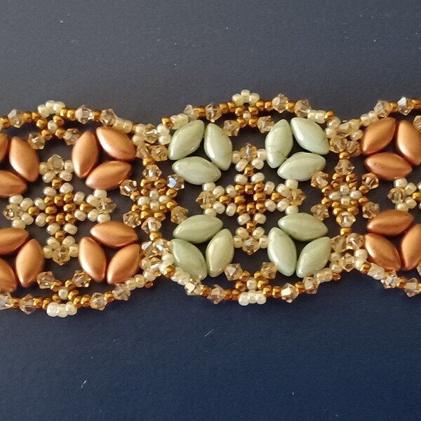 Beading Tutorial - 8mm Swarovski Chatons Necklace Tutorial - Sweet ...