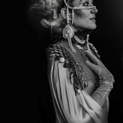 Silver Scalemail Chainmail Harness Shoulder Pauldrons Shroud Necklace ...