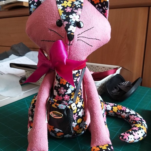 Cat Softie PDF Sewing Pattern, Scrappy Paws Stuffed Animal Pattern ...