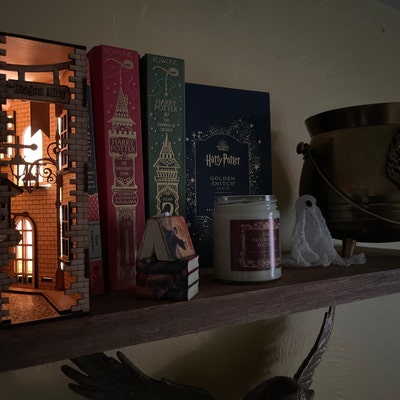 Book Nook Based on a Popular Horror Book by Stephen King and Filmed by ...