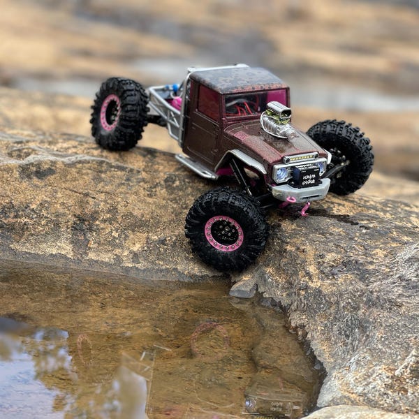 1/24 Micro Hoist Car Lift for Axial SCX24 ECX Barrage Rgt RC4WD ...