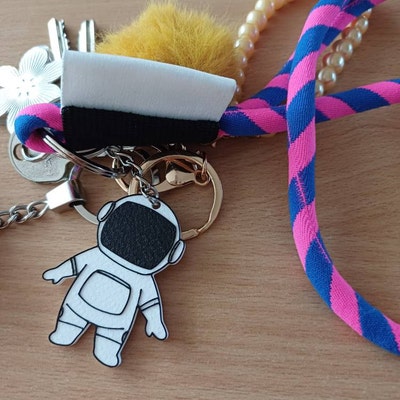 3D Printed Spaceman Keychain Astronaut Figurine Space Exploration Gift ...