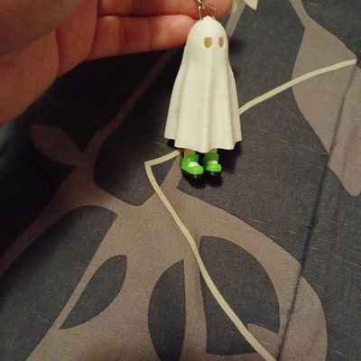Fluorescent Ghost Keychain With Hidden Feet / Multiple Colors / 3D ...