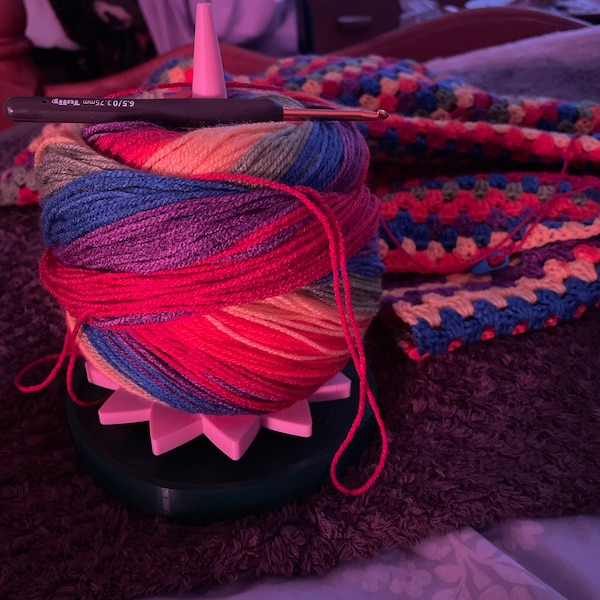 Spinning Yarn Holder Tool Unique 3D Printed Gift for Knitters and ...