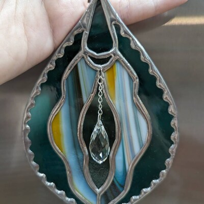 Stained Glass Yoni Vulva MINI Suncatcher - Etsy