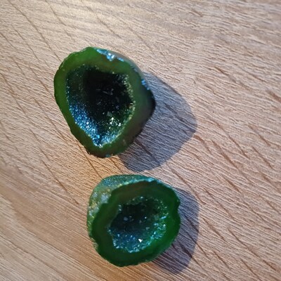 Glow Geode Magic Crystal Raw Geode Raw Crystal Glow in Dark - Etsy UK