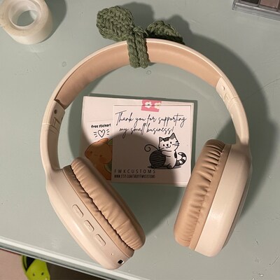 Crochet Sprout Leaf Headphones Accessory / Bookmark Plant - Etsy