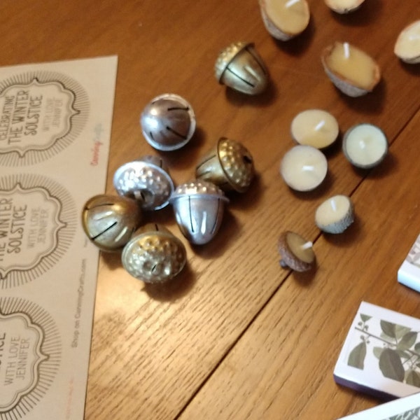 Set of 8 Vintage-style Metal Acorn Bells - Small (silver & Gold) - Etsy